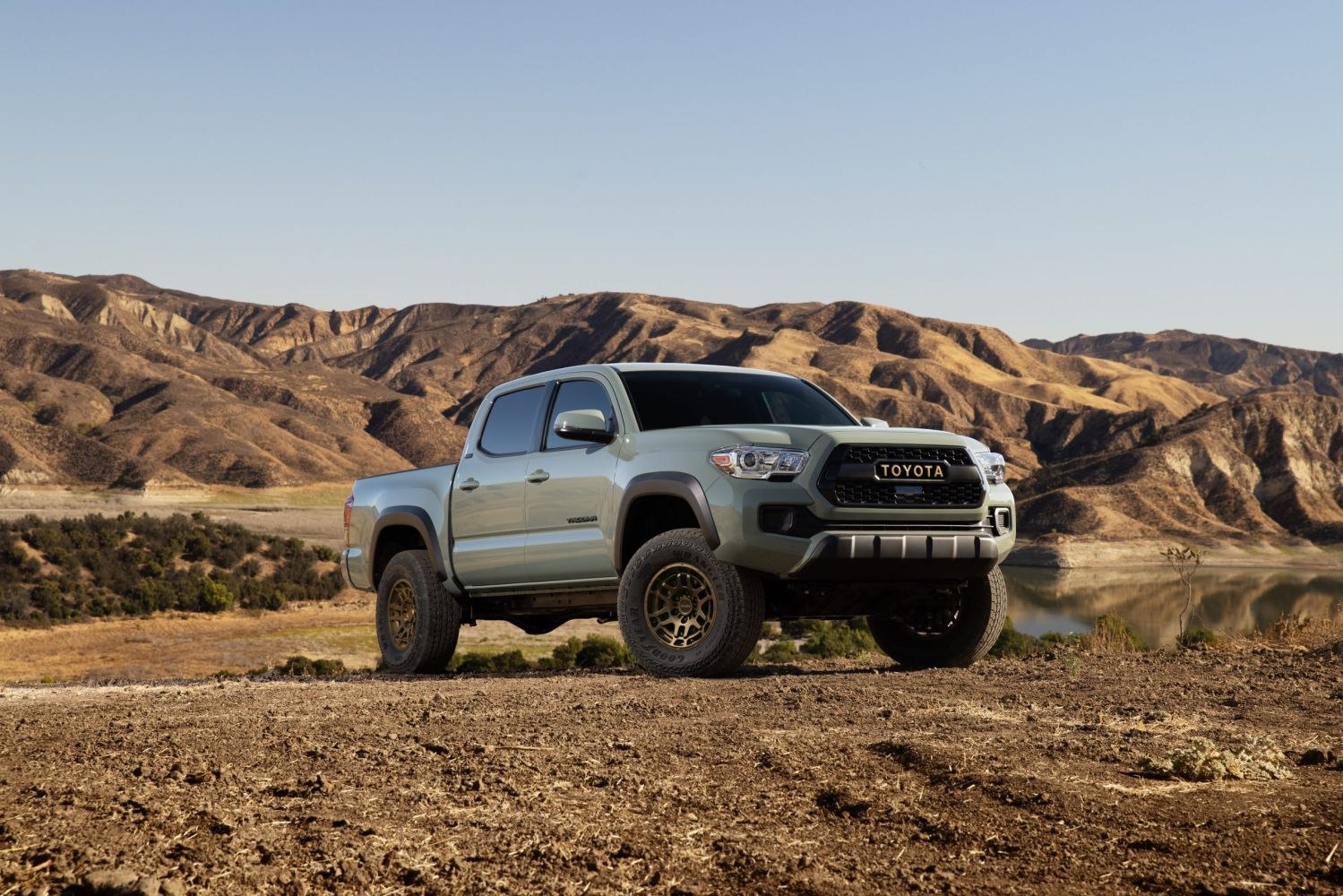Toyota Tacoma technical specifications and fuel economy